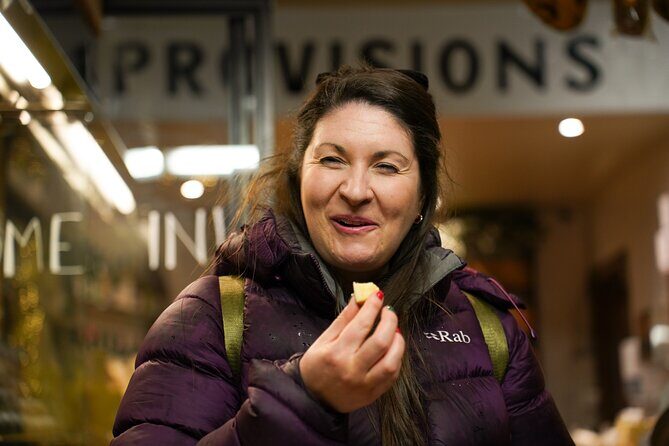 New! Edinburgh Old Town Food & Drinks Tour with Eating Europe - Cafe Royal: A Seafood Treat with a Beautiful Interior