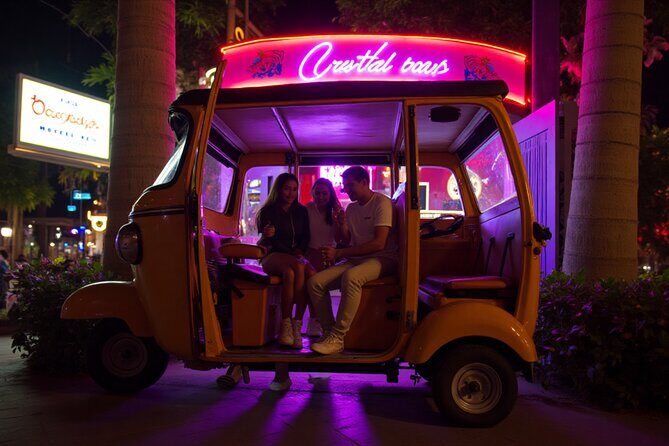 ***New Experience *** BOOZY BOUNCE TukTuk Bar Hopping - Our Take on the Tour’s Value