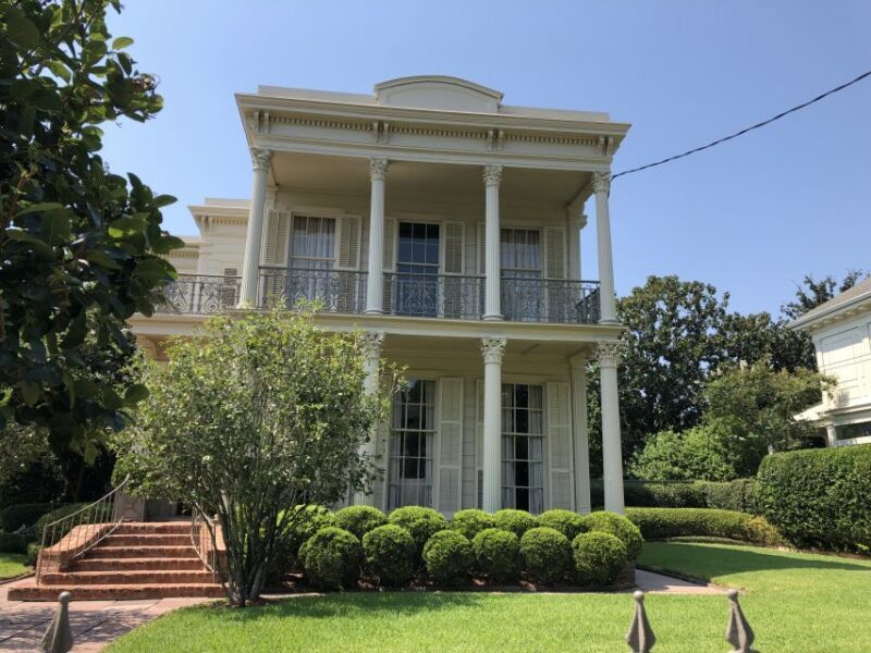New Orleans: 2-Hour Homes of the Rich & Famous Walking Tour - Practical Tips for Travelers