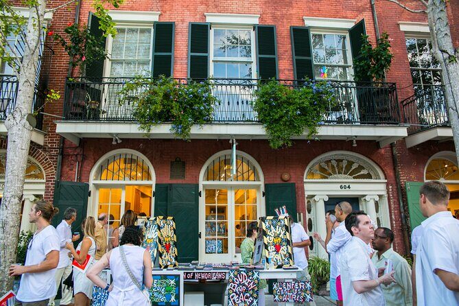 New Orleans Arts District Gallery Tour with Champagne - Key Points