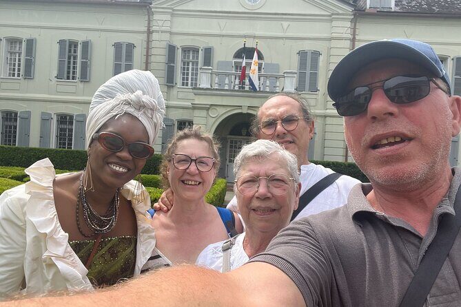 New Orleans City Tour with Drink and Souvenir - Key Points