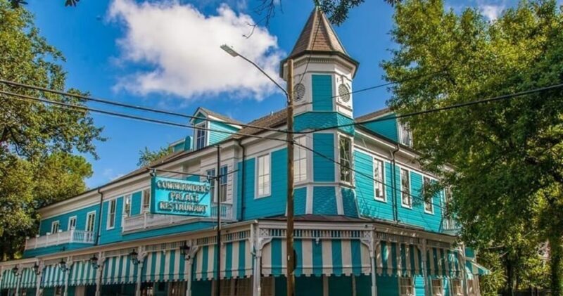 New Orleans: Garden District Walking Tour - Who Should Consider This Tour?