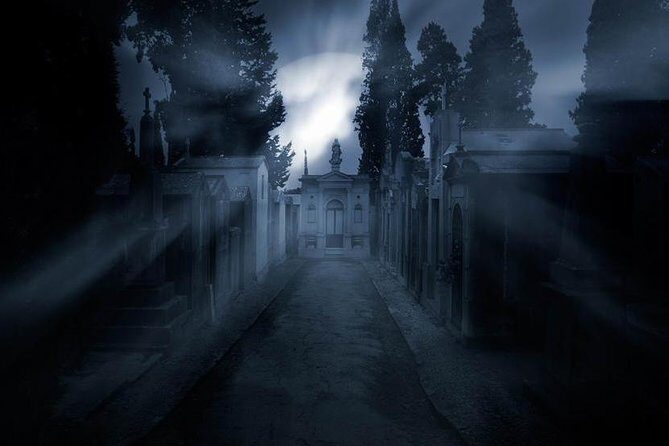 New Orleans Ghost Hunters 101 with Electronic Field Meter - A Closer Look at the Tour Experience