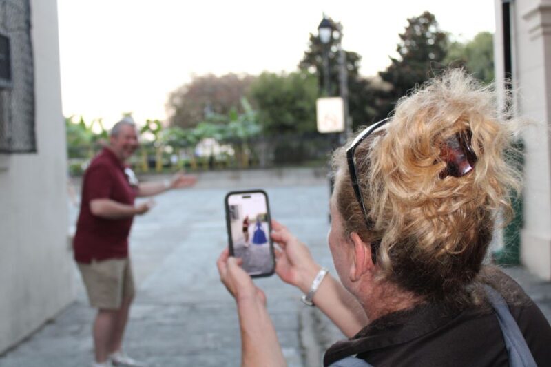 New Orleans: Ghosts & Spirits Interactive Walking Tour - Key Points