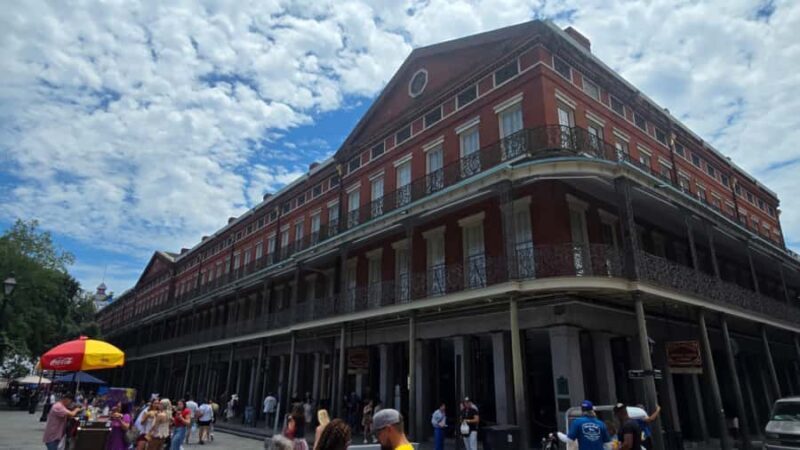 New Orleans' Gilded Grit: Womens History Walking Tour - Key Points