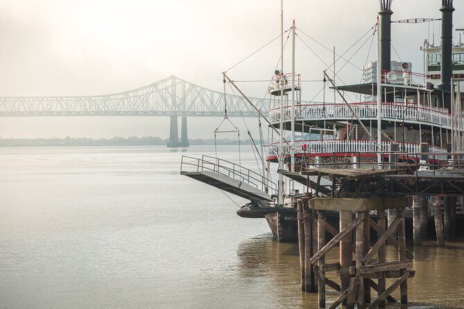 New Orleans: Highlights of the French Quarter - Bourbon Street: More Than Just Nightlife