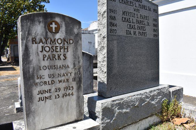 New Orleans Small-Group Garden District Walking Tour - Authenticity and Experience