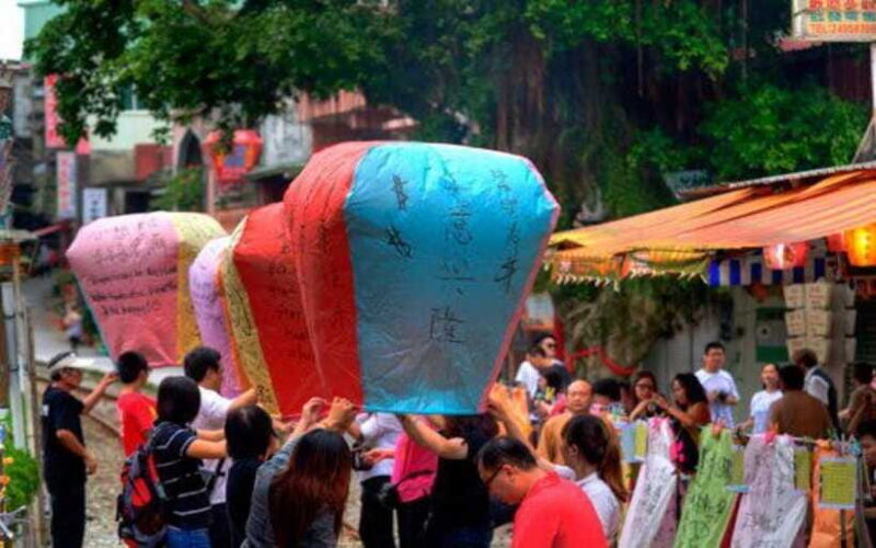 New Taipei: Pingxi Sky Lantern Festival Experience in Shifen - The Sum Up
