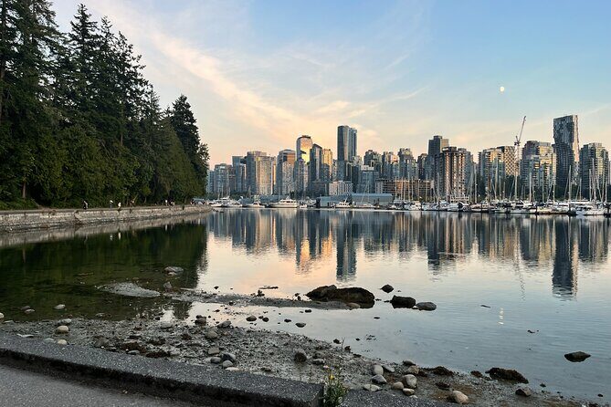 NEW Tip Based Vancouver Bike Tour: Stanley Park and Seawall - An In-Depth Look at the Vancouver Seawall Bike Tour