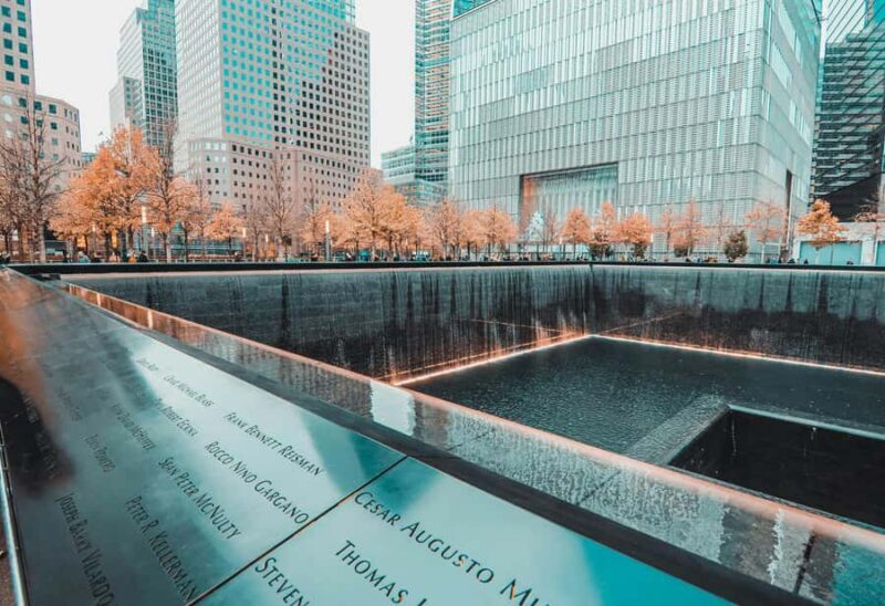 New York: 9/11 Memorial Tour w/ Retired NYPD First Responder - What to Expect from the Guide