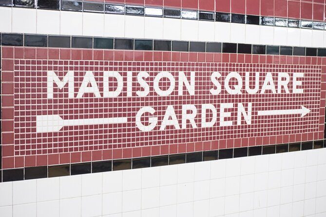 New York Celebrity Chef Self Guided Tour and Exploration Game - Key Points