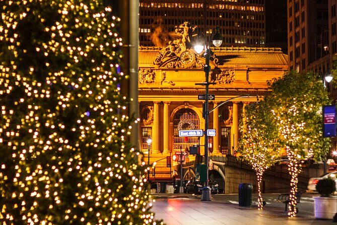 New York Christmas Cupcake Tour and Holiday Lights - The Sum Up