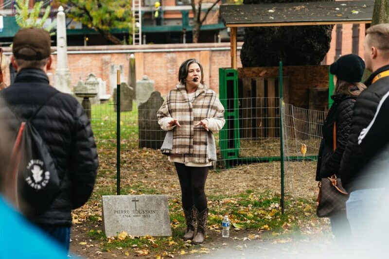 New York City: Catacombs by Candlelight - What Is the Catacombs by Candlelight Tour?