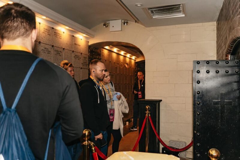 New York City: Catacombs by Candlelight - Practical Considerations