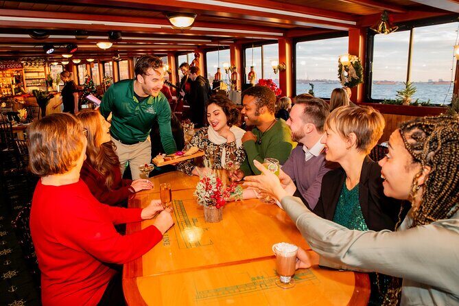 New York City Cocoa and Carols Holiday Cruise - The Scenic Cruise: Landmarks and Views