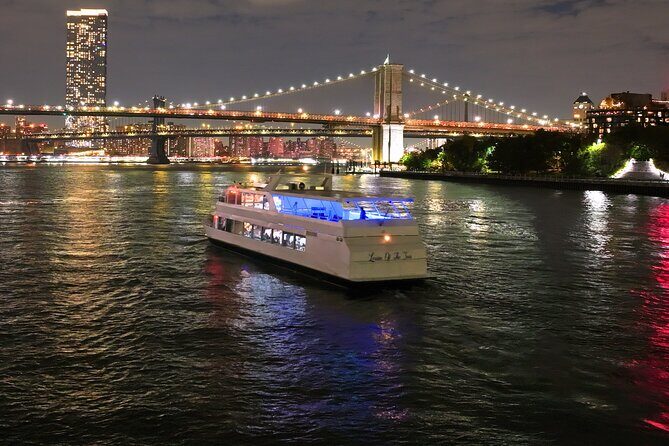 New York City Dinner Cruise with Live Music - The Experience: A Closer Look at the Itinerary