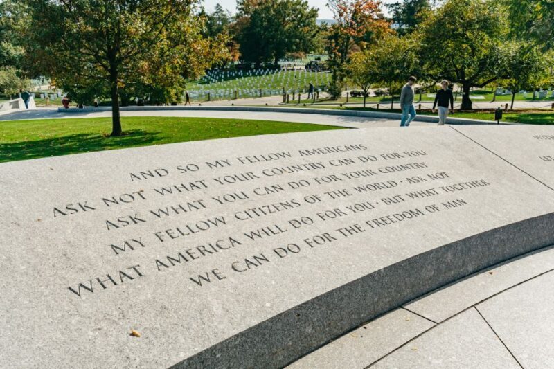New York City: Full-Day Washington DC City Highlights Tour - An Honest Look at This D.C. Day Trip