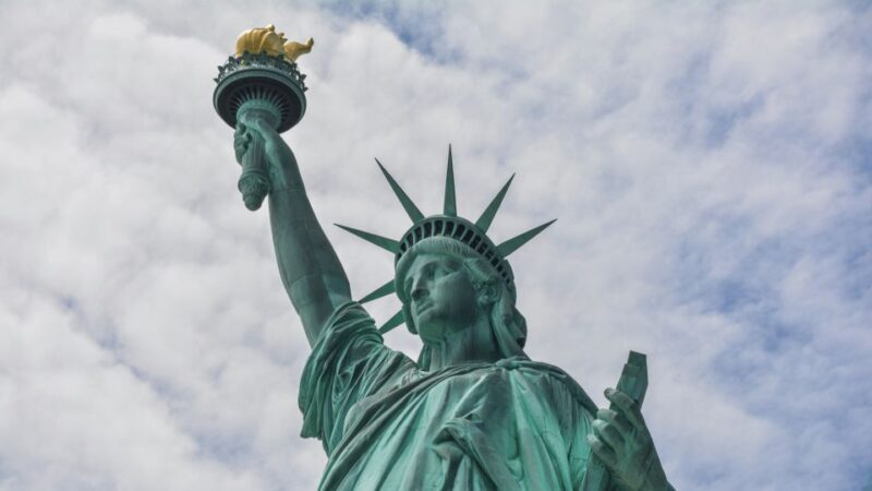 New York City: Luggage Storage - Who Should Use This Service?