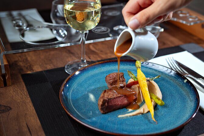 New York City Luxury 4-course Lunch Bus Tour - FAQ