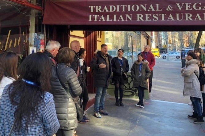 New York City Mafia and Local Food Tour led by NYPD Guides - The Guide and Experience