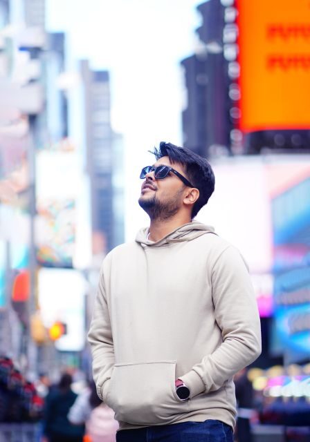 New York City: Private Photoshoot in Amazing Times Square - Who Should Book This?