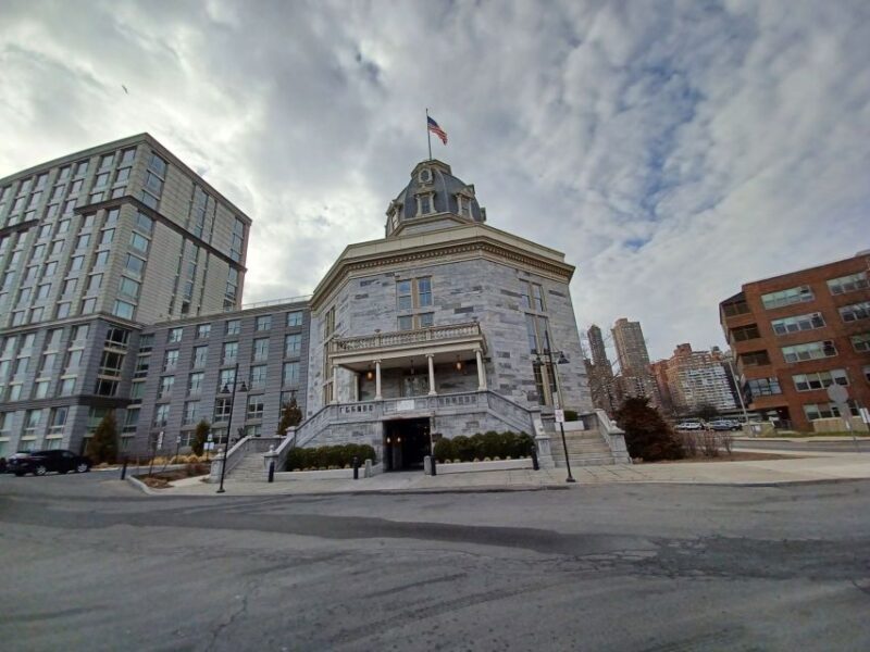New York City: Roosevelt Island Walking Tour with Tram Ride - Historic Landmarks and End of Tour