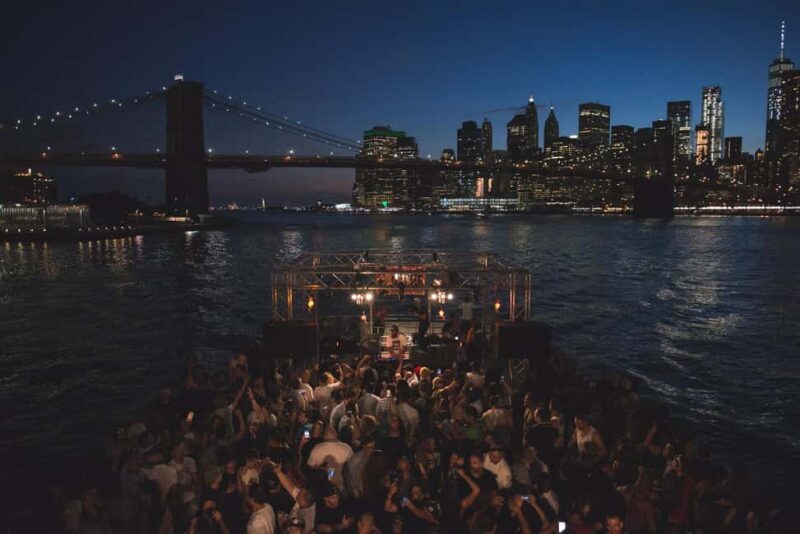 New York City: Sip 'N Groove Evening Cruise with Live DJ - The Sum Up