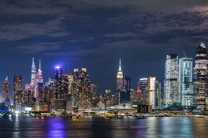 New York City Skyline at Night Guided Tour - Group Size, Transportation, and Value