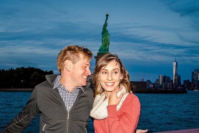 New York City Skyline Lights Sail - Key Points