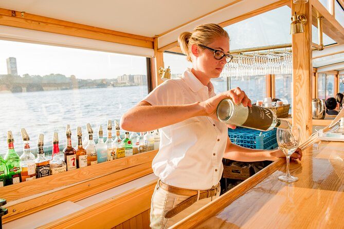 New York City Sunset Cruise on a Yacht - What to Expect from the Sunset Yacht Cruise
