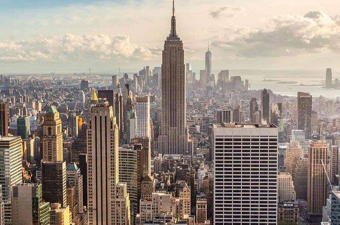 New York City Tour - Exploring Manhattan with a Guided Bus Tour