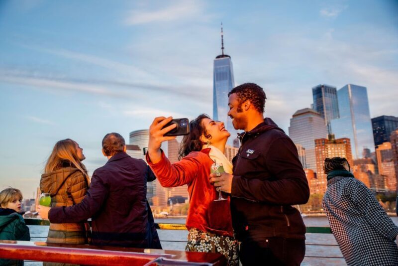 New York City: Weekend Holiday Brunch Cruise - Why Choose This Cruise?