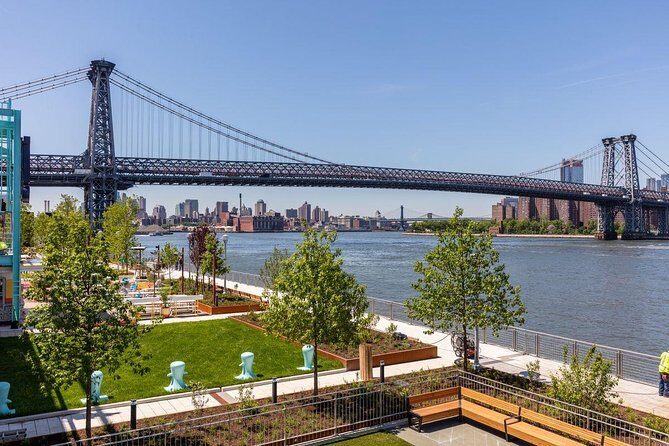 New York Contrasts Tour - The Bronx: Courts, Murals, and Mansions