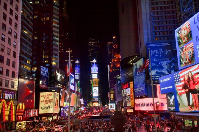 New York Holiday Lights Tour with Dyker Heights - Introduction: Is the New York Holiday Lights Tour with Dyker Heights Worth It?