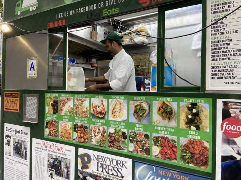 New York: Midtown Manhattan Street Food Walking Tour - Who Should Consider This Tour?