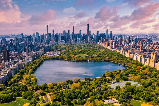 New York Self-Guided Tour  Explore with Your Smartphone - A Practical Look at What the Tour Offers