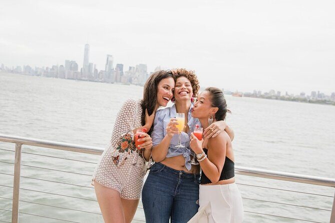 New York Signature Bottomless Mimosa Brunch in Cruise Pier 15 - The Sum Up