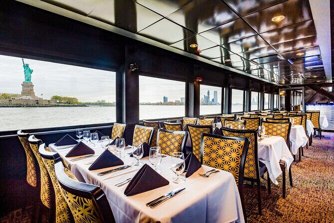 New York Signature Lunch Cruise - An In-Depth Look at the Experience