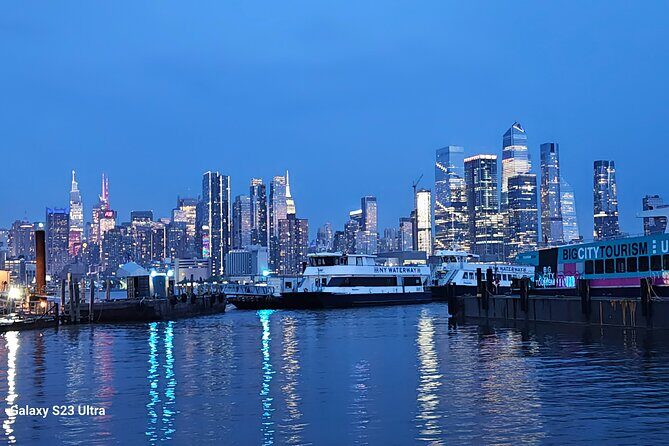 New York Skyline Magic - Private Tour With a Real Local - The Guide, the Experience, and the Value