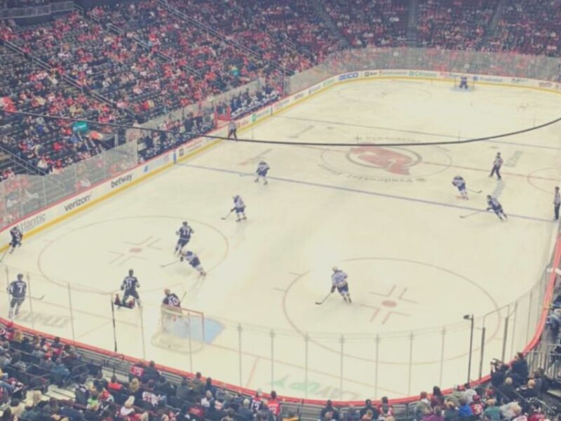 Newark: New Jersey Devils Ice Hockey Game Ticket - Who Should Consider This Experience?
