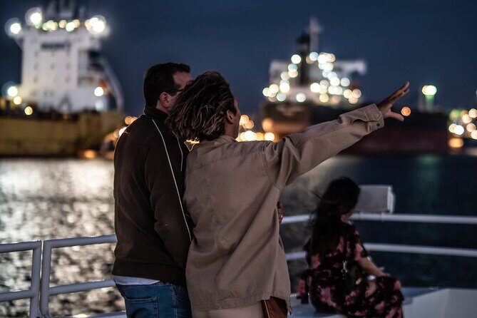 Newcastle Harbour Dinner Cruise with Buffet and Live Music - Key Points