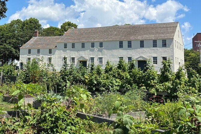 Newport Colonial History: A Self-Guided Tour Off the Beaten Path - Key Points