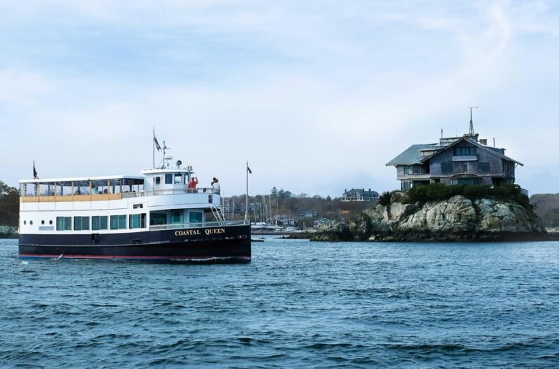 Newport, Rhode Island: Scenic Narragansett Bay Cruise - The Guides and Their Impact