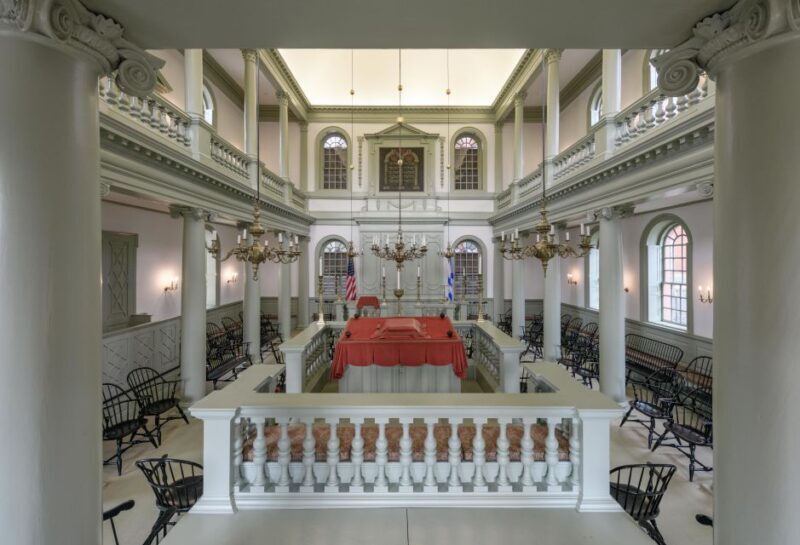 Newport: Touro Synagogue Entry and Guided Tour - Interactive Exhibits and Learning Experience