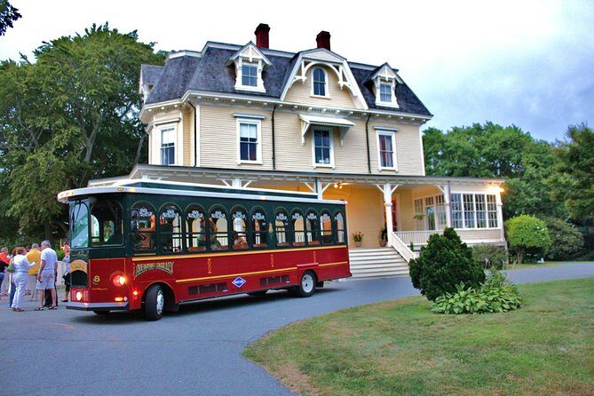 Newport Trolley Tour with Breakers Mansion - Viking Tours - An Inviting Introduction to Newport