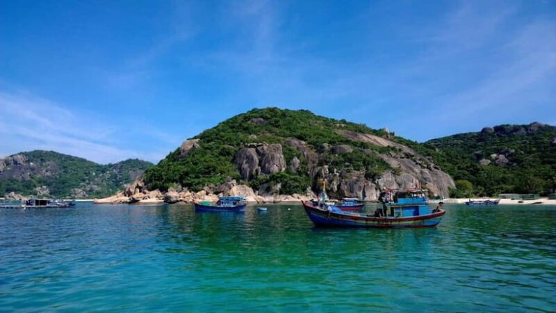 Ngoc Vung to A La Carte Ha Long 3D2N of Pure Bliss - A Balanced Look at the 3-Day Getaway