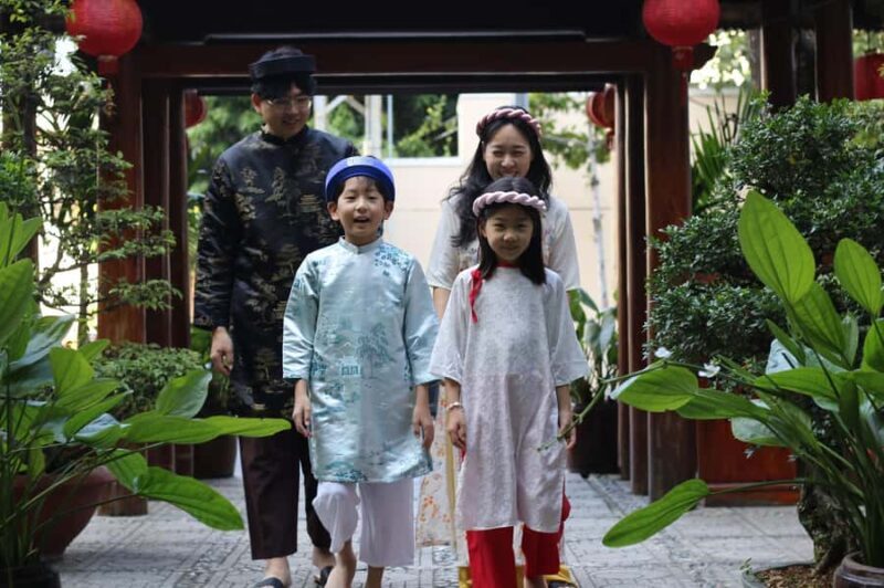 Nha Trang: Ao Dai Walking Tour with Local Guide - Key Points