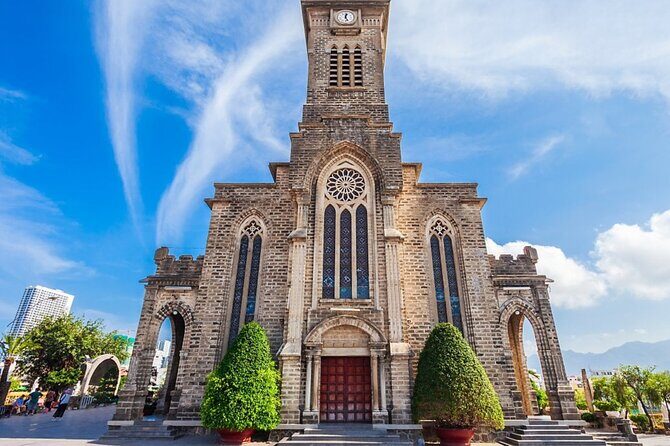 Nha Trang Half Day Tour: Best Highlights & Secret Spots - Exploring the Highlights and Hidden Corners of Nha Trang