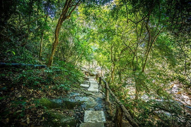 Nha Trang Sunset VIP Yacht Tour Snorkeling and Kayaking Adventure - Assessing the Value