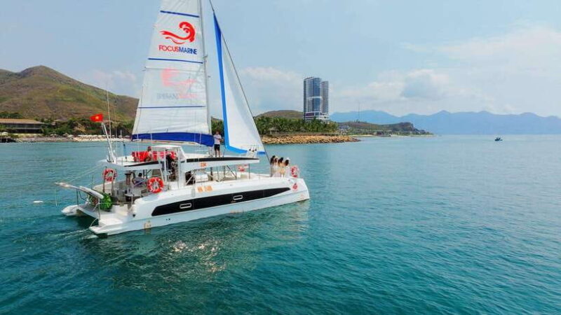 Nha Trang: VIP YACHT TOUR ( BBQ, Water activities) - Key Points